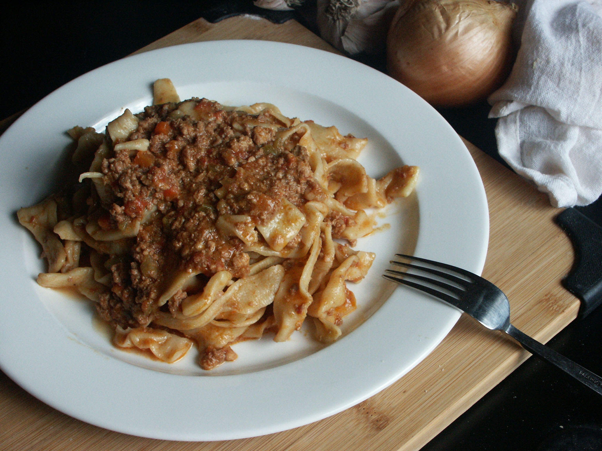Authentic Bolognese Sauce ~ Italian Restaurant Style Ragu Bolognese - I ...